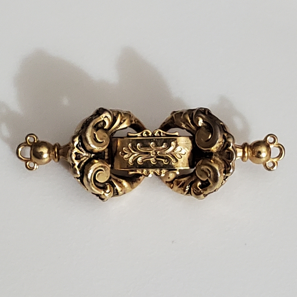 Vintage Antique Victorian Revival Bar Brooch Etched G… - Gem